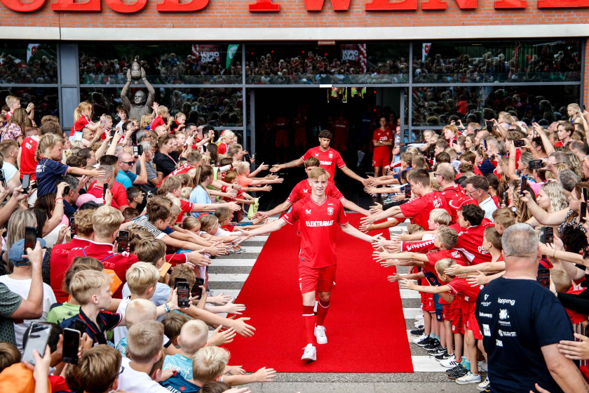 Open Dag: Spelerspresentatie in beeld