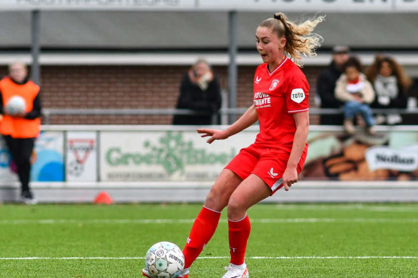 FC Twente Vrouwen zet foutloze reeks overtuigend voort met ruime overwinning
