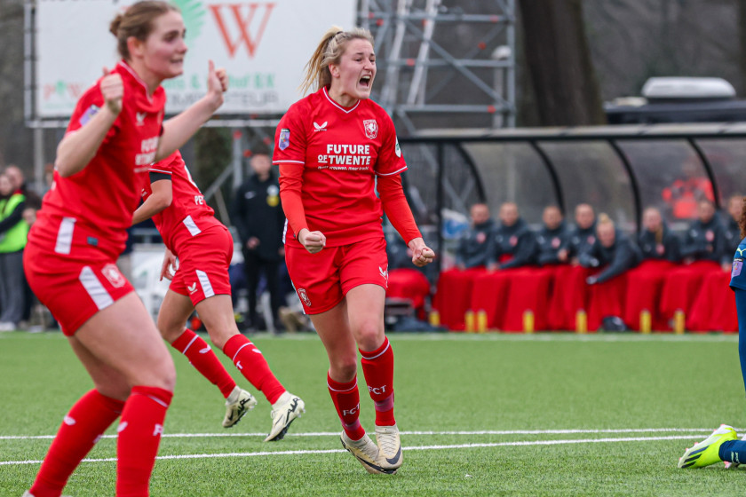 Elena Dhont schiet FC Twente Vrouwen naar zege op PSV