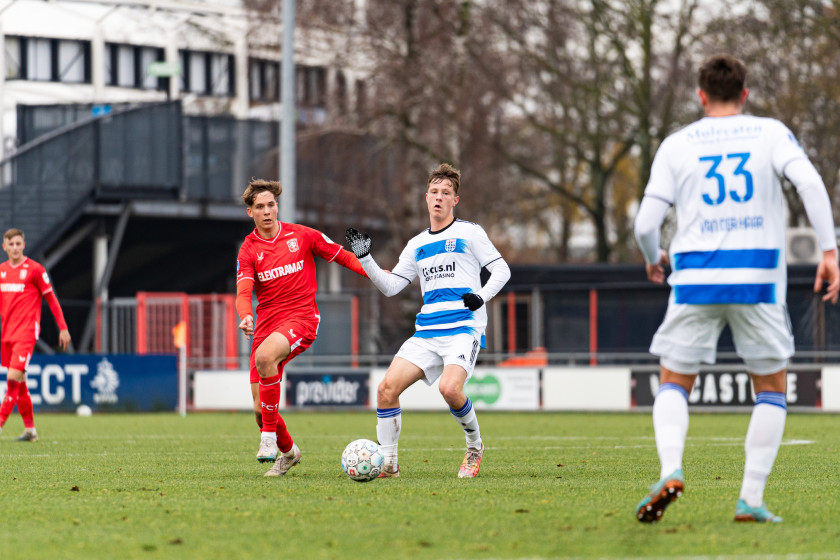 FC Twente wint oefenduel van PEC Zwolle