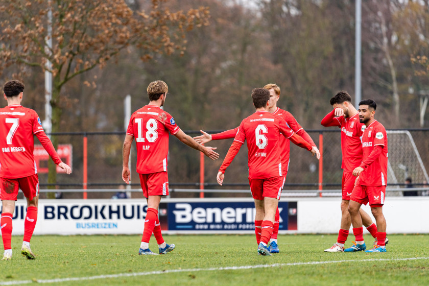 FC Twente wint oefenduel van PEC Zwolle