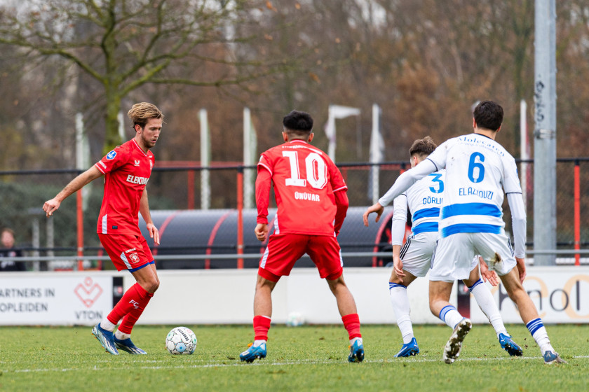 FC Twente wint oefenduel van PEC Zwolle